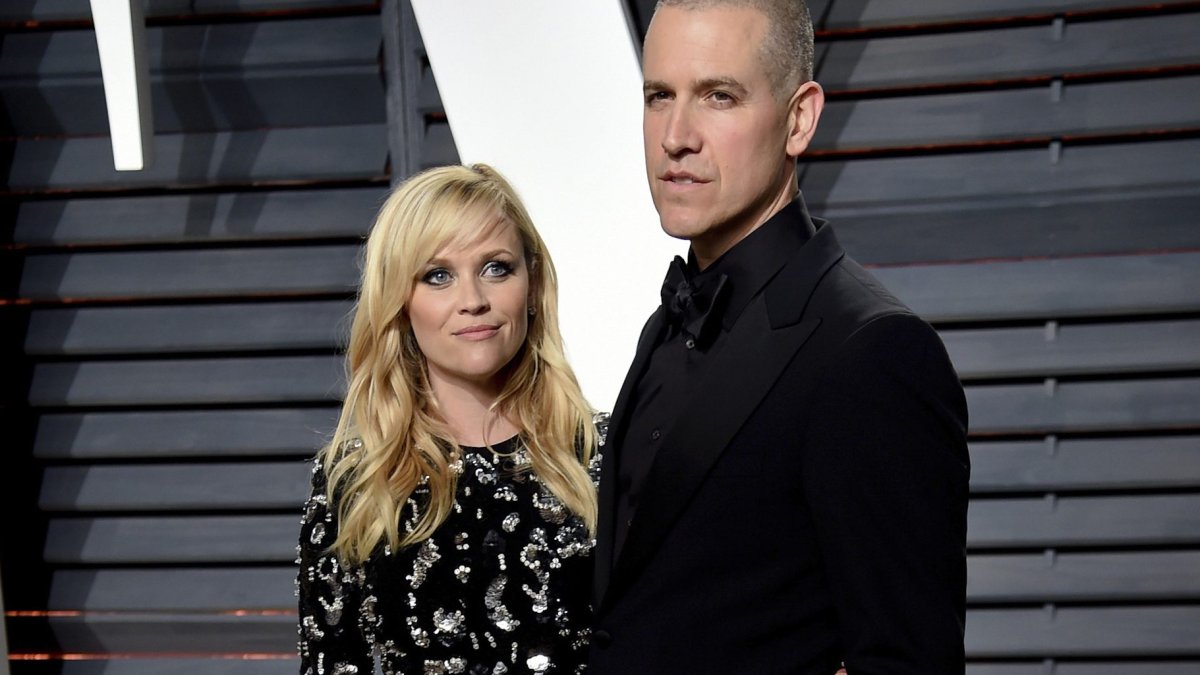 Reese Witherspoon, Husband Jim Toth Announce Divorce – NBC 5 Dallas ...