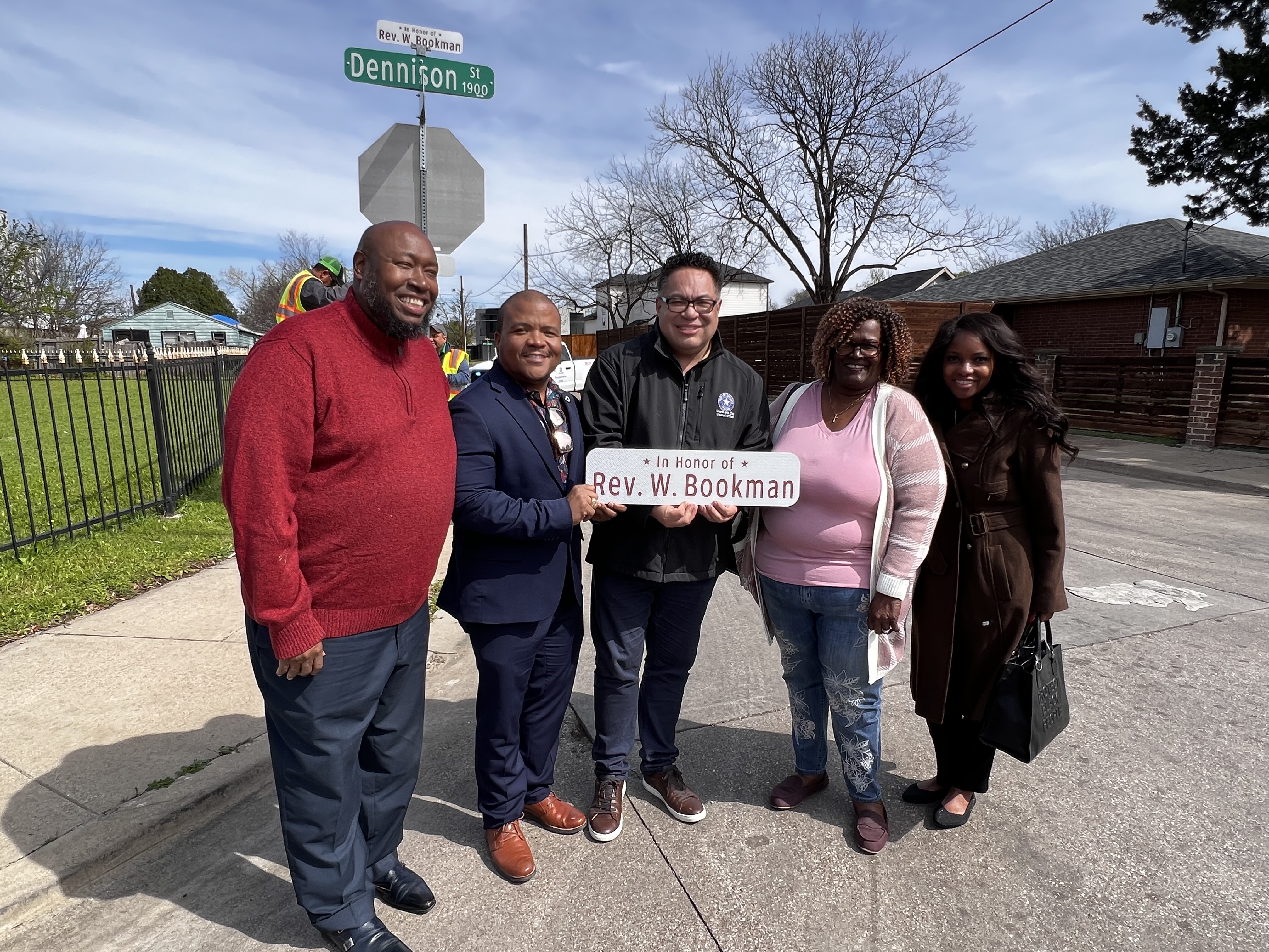 Rev. Dr. Walter Bookman Receives Ceremonial Street Topper – NBC 5 ...
