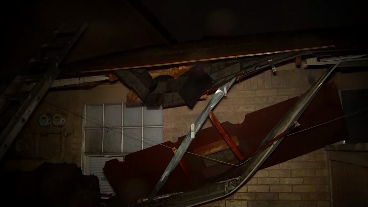 Winds Cause Damage to Buildings in Hurst – NBC 5 Dallas-Fort Worth