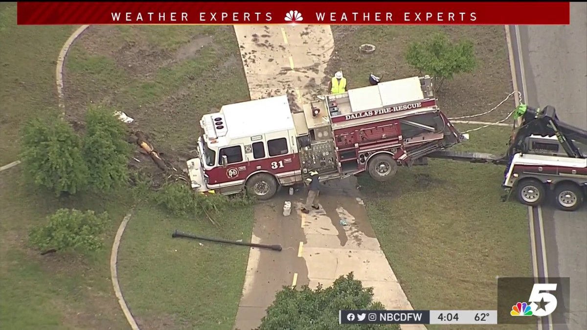 Dallas Fire Truck Crashes During Heavy Rain, Injuring One – NBC 5 ...