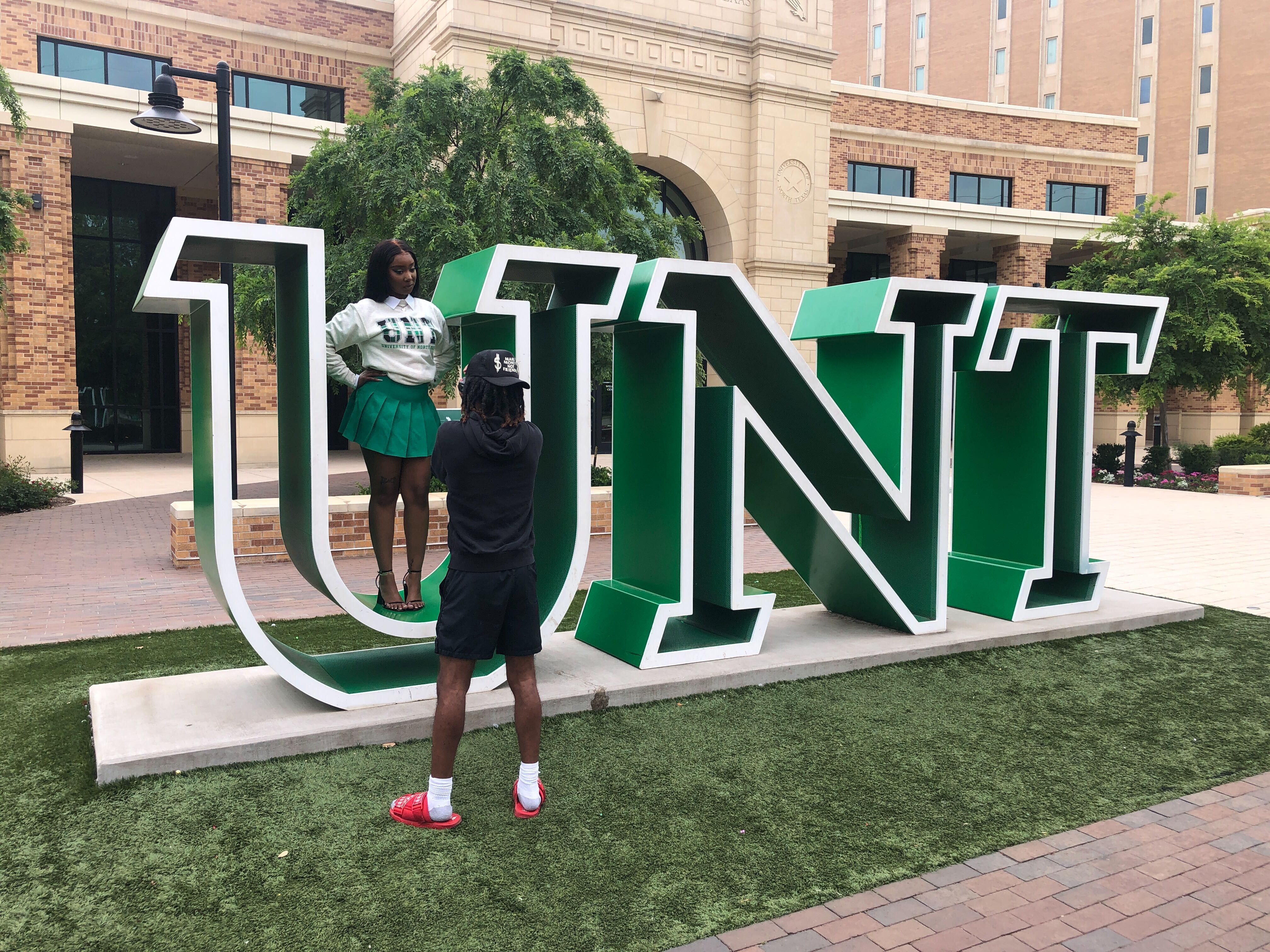 UNT Students and Faculty Raise Concerns Over Graduation Parking for ...