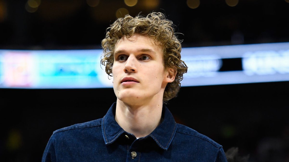 Jazz’s Lauri Markkanen Shaves Head for Finnish Military – NBC 5 Dallas ...