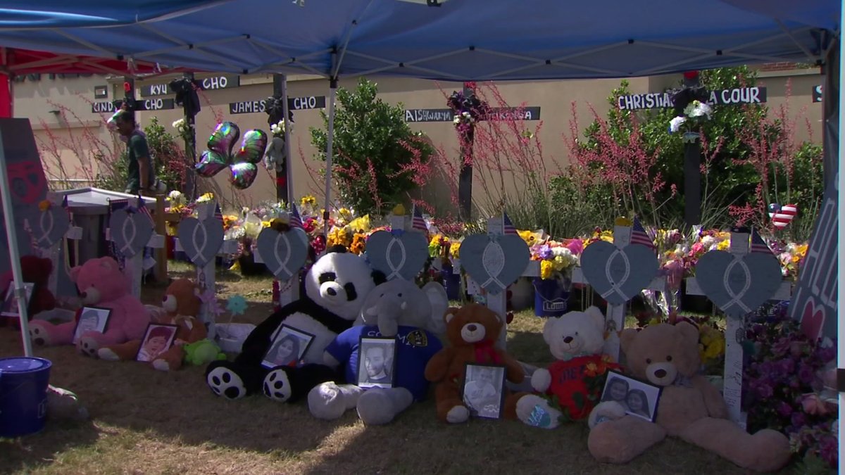 Neighbors Gather One Week After Allen Mall Shooting – NBC 5 Dallas-Fort ...