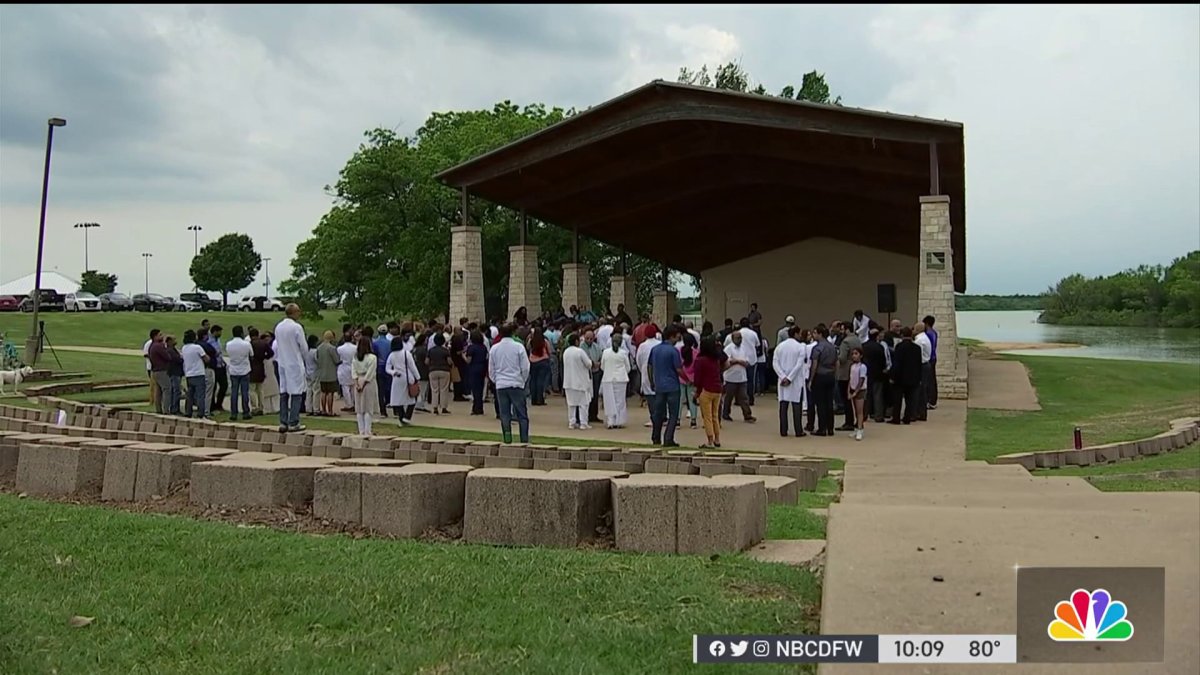 Allen Shooting Victims Honored at Vigil Hosted by India Assoc. of North ...