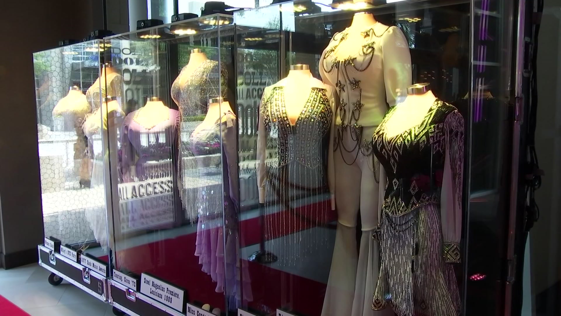 Take a Look Inside the ‘Dolly! All Access’ Pop-Up Store in Frisco – NBC ...