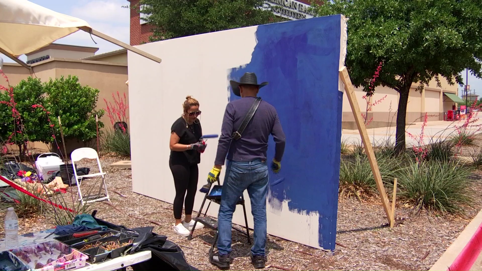 Messages of Support & Hope Outside Allen Premium Outlets – NBC 5 Dallas ...