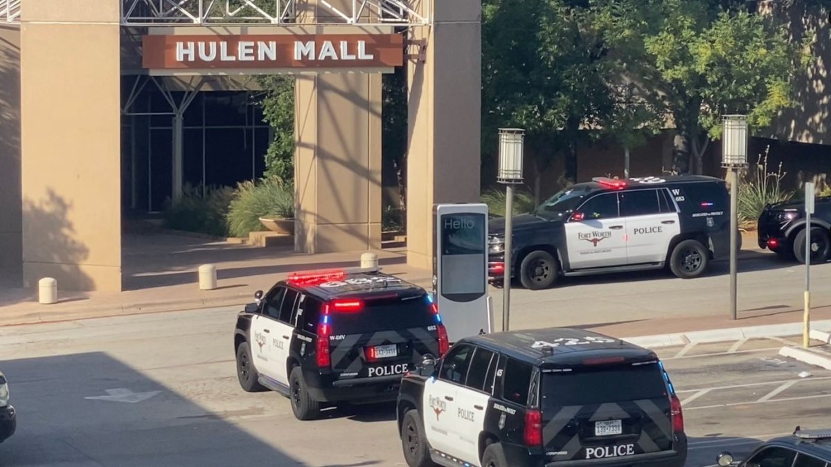 Police investigating possible bomb threat at Hulen Mall – NBC 5 Dallas ...