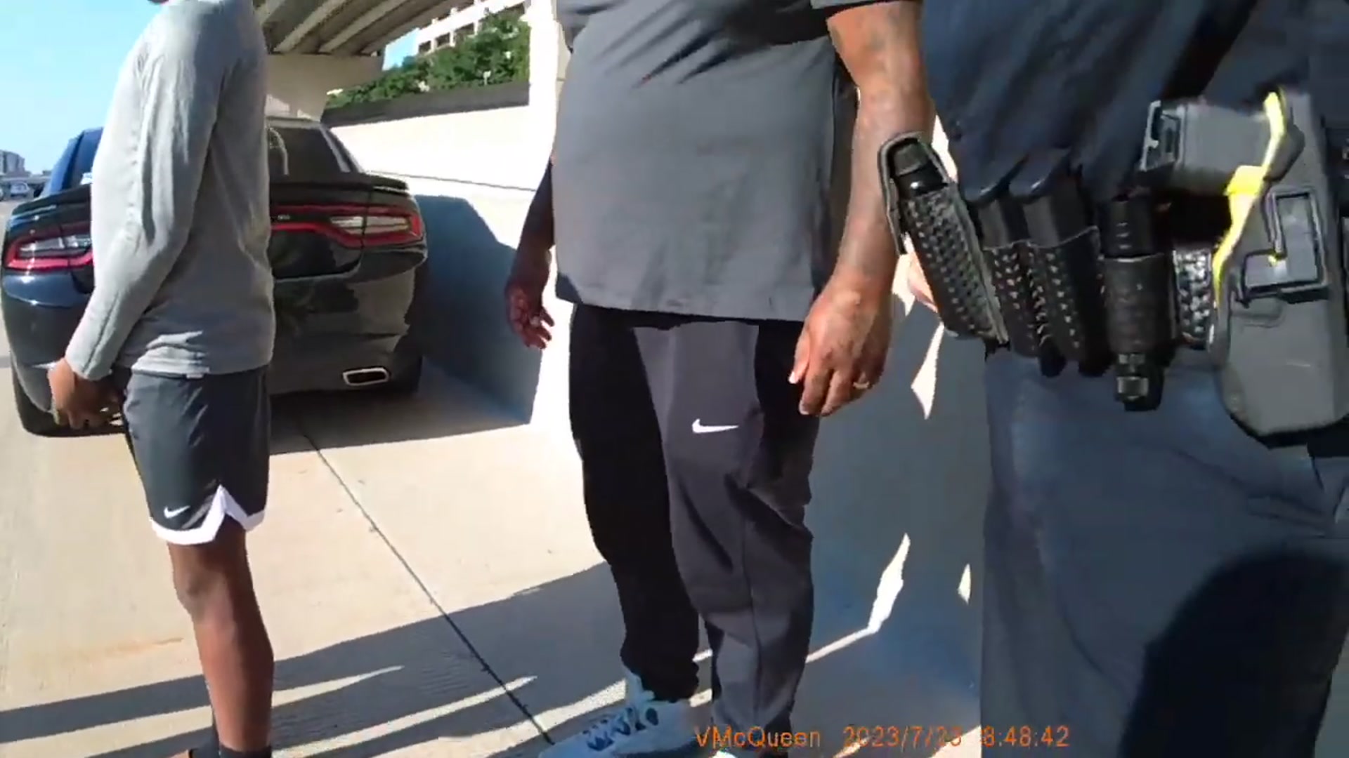 Texas police officer holds innocent family at gunpoint after making ...