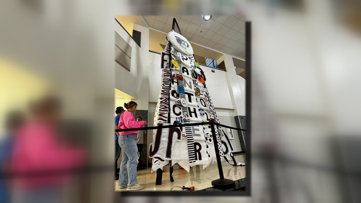 Texas tradition of massive mum towers above students in Princeton – NBC ...