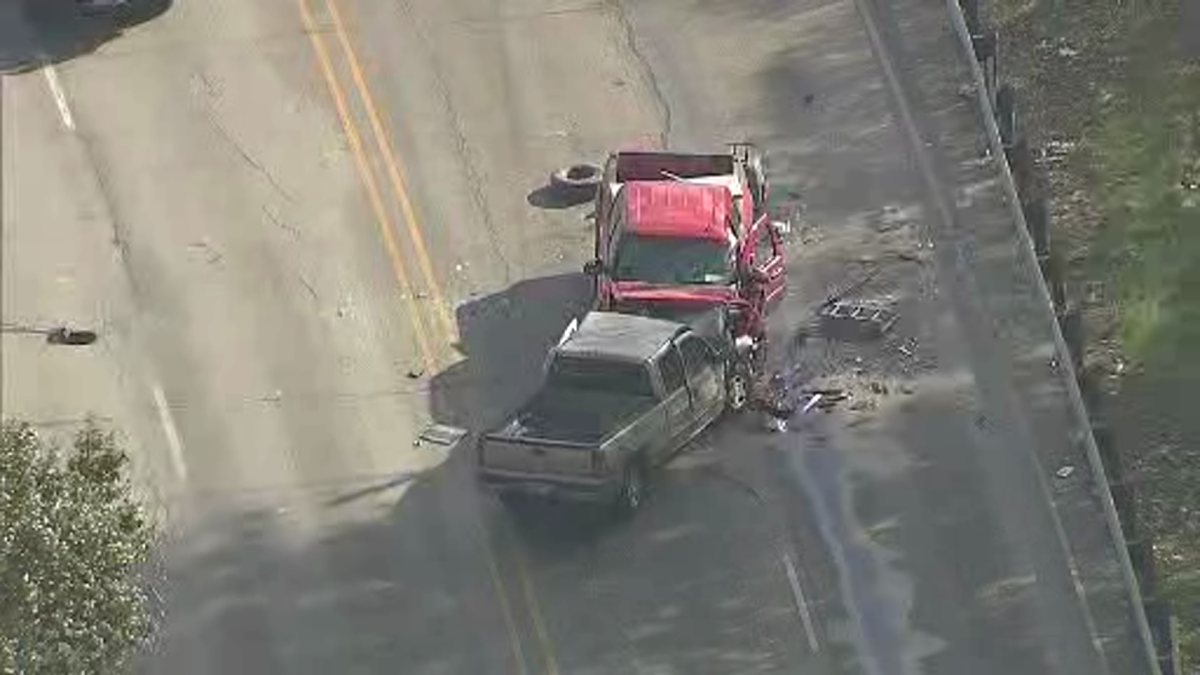 Arlington 3-vehicle crash leaves one dead Arlington 3-vehicle crash leaves one dead
