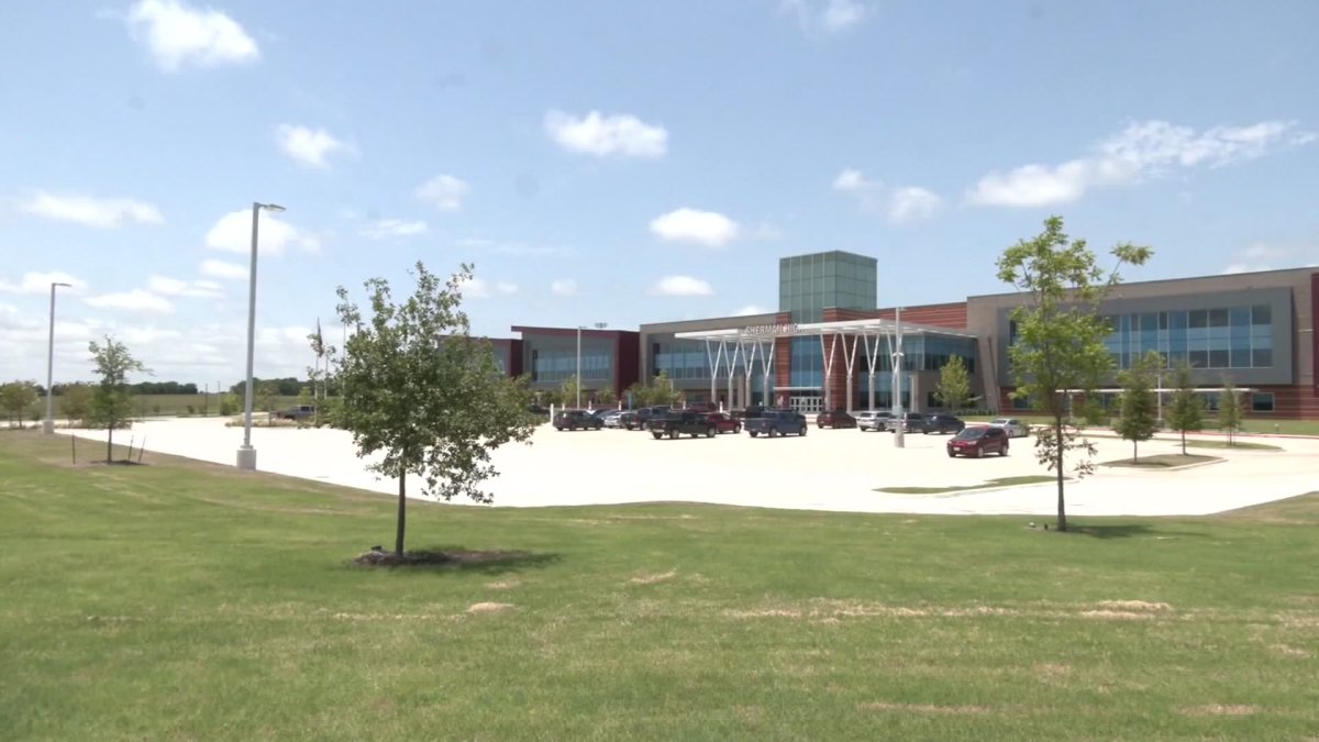 Trans student, others denied from roles in ‘Oklahoma!’ musical at North ...