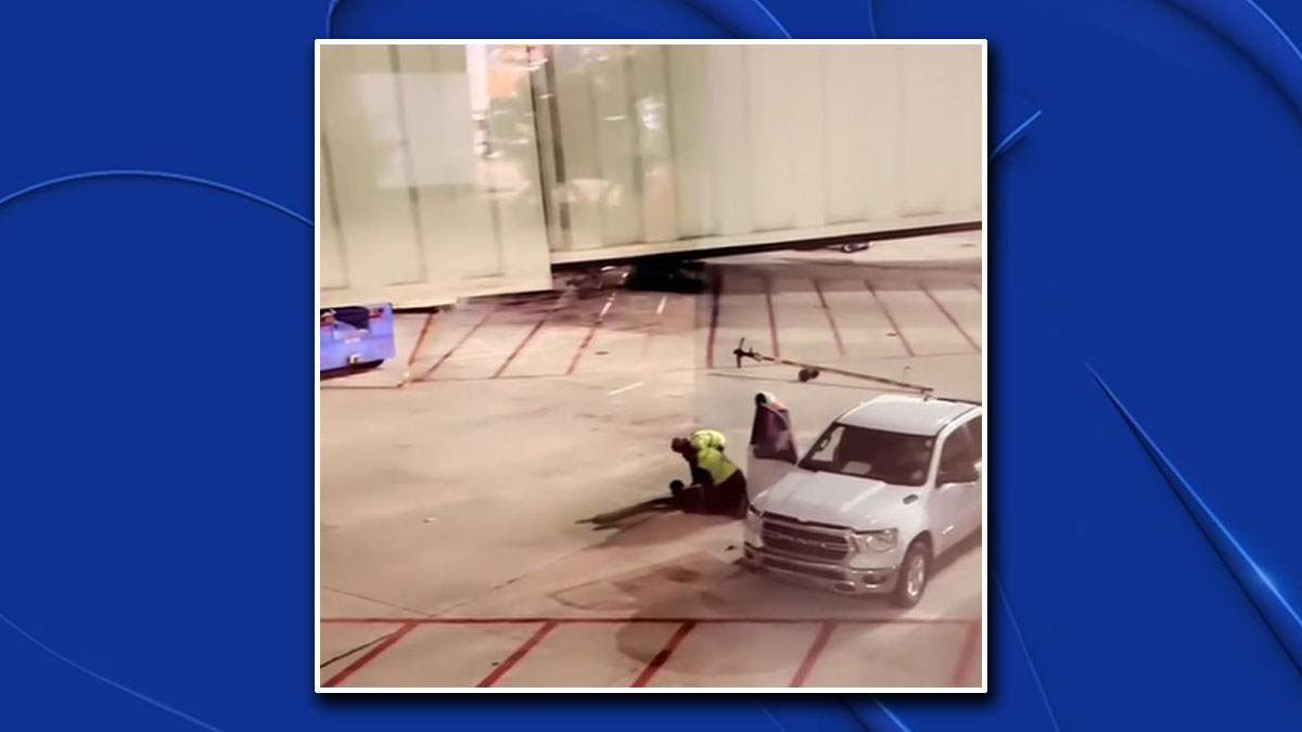 Southwest Airlines passenger opens emergency exit, climbs onto wing in ... Southwest Airlines passenger opens emergency exit, climbs onto wing in ...