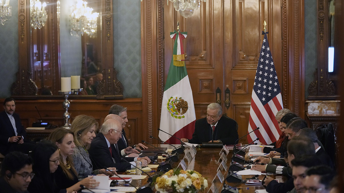 US officials meet with Mexico’s president about migrants – NBC 5 Dallas ...