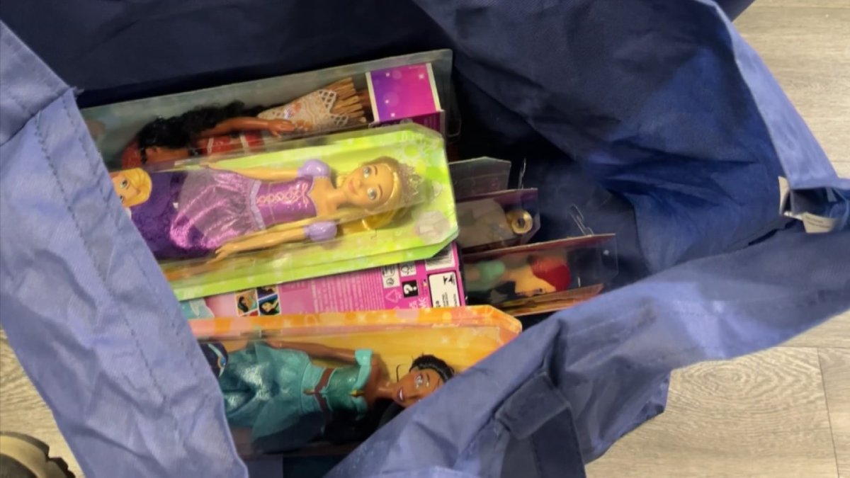 4-year-old burn survivor donates dolls to pediatric burn patients – NBC ...
