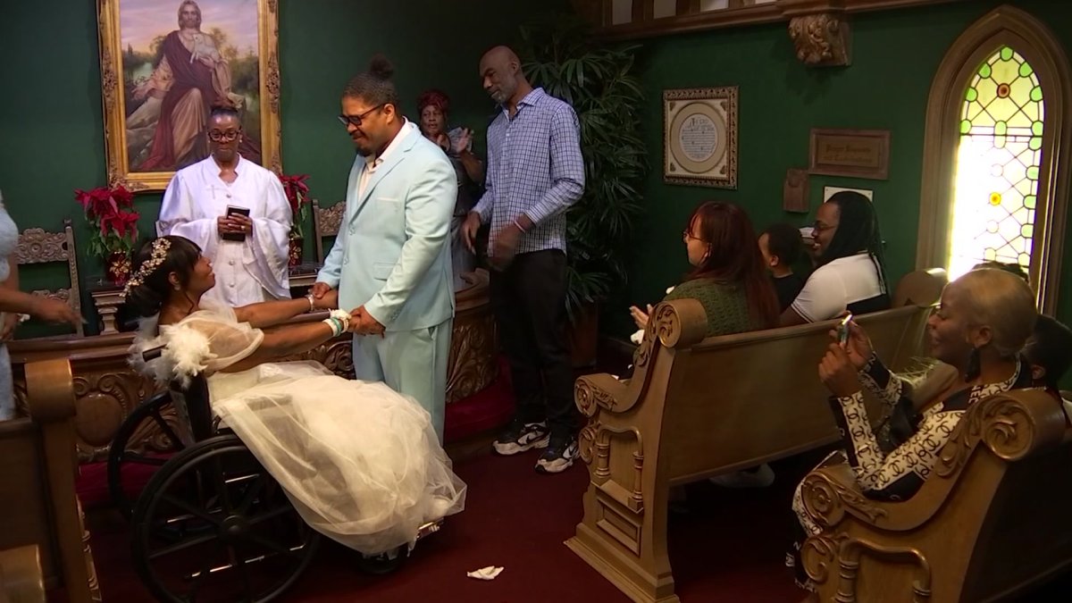Stage 4 Cancer Patient Marries Husband In Dallas Hospital Chapel On