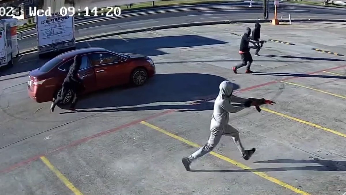Police release surveillance video of double homicide near Dallas beauty ... Police release surveillance video of double homicide near Dallas beauty ...