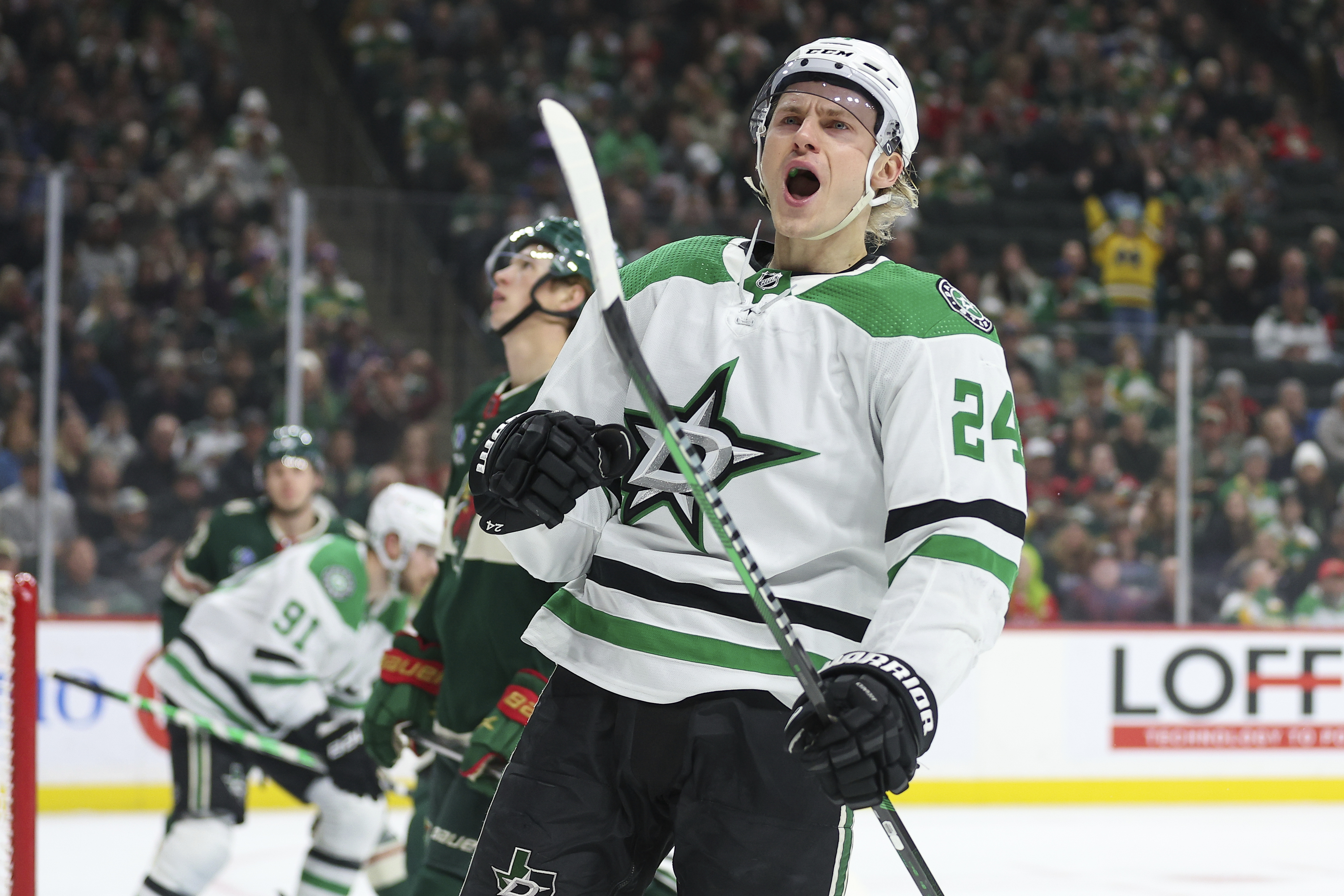 Murray earns first career shutout, Stars score two short-handed goals ...