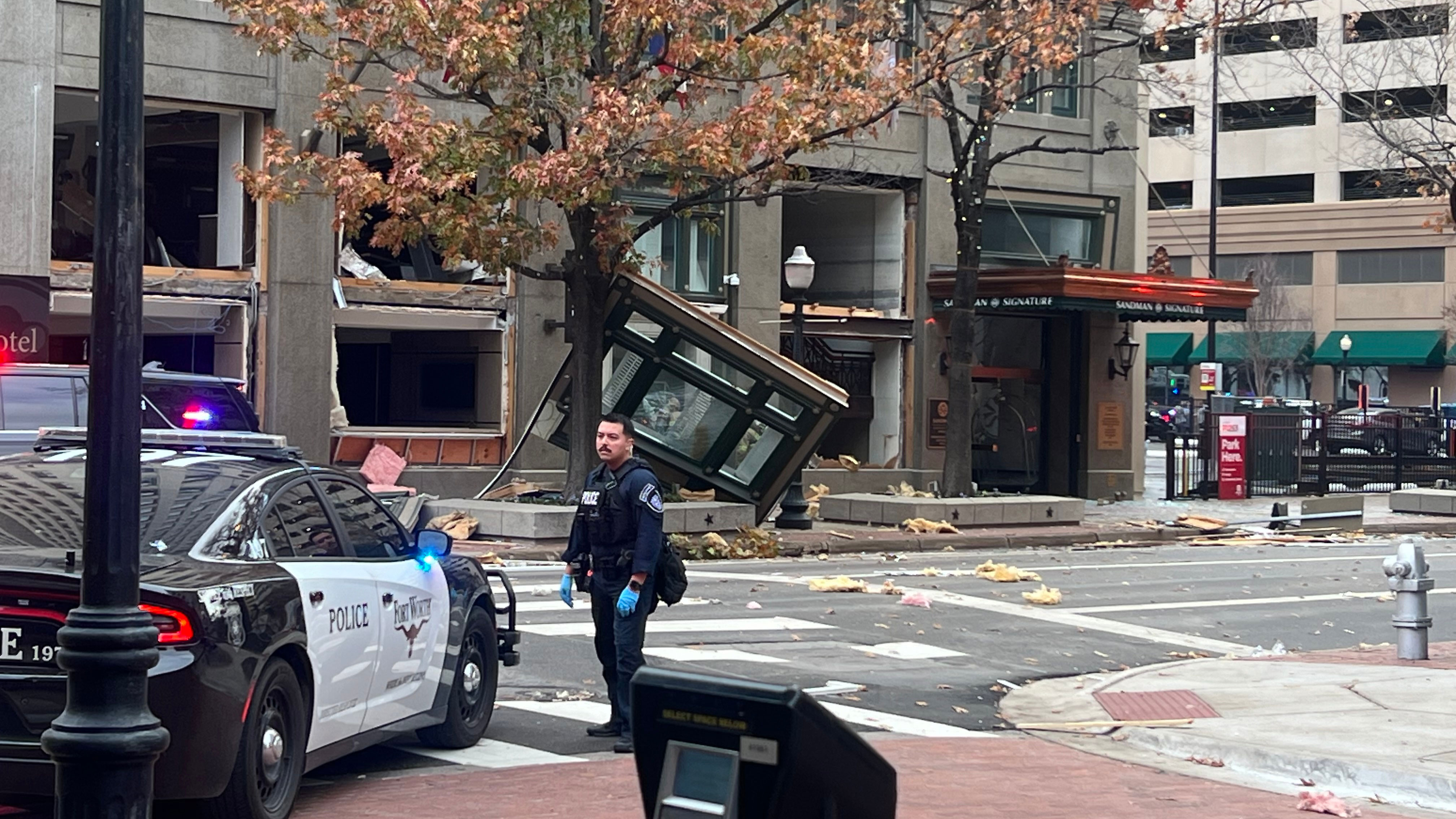 PHOTOS: Hotel explosion rocks downtown Fort Worth – NBC 5 Dallas-Fort Worth