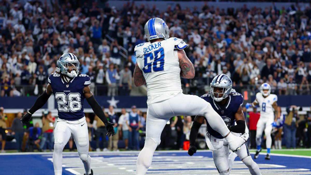 ‘Decker Reported’ billboard seen in Detroit after Lions-Cowboys game ...