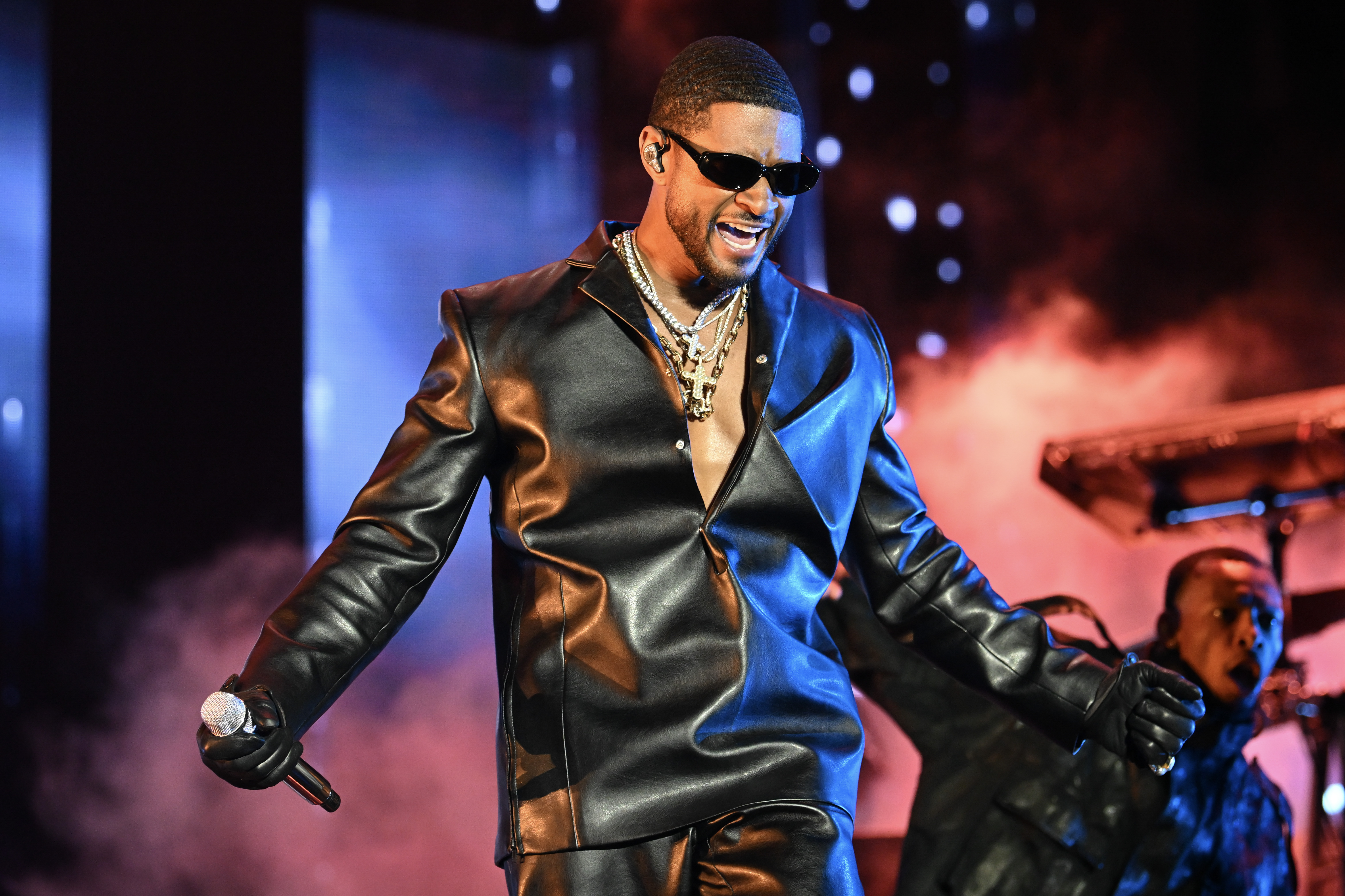 Usher’s ‘Past Present Future Tour’ coming to North Texas – NBC 5 Dallas ...