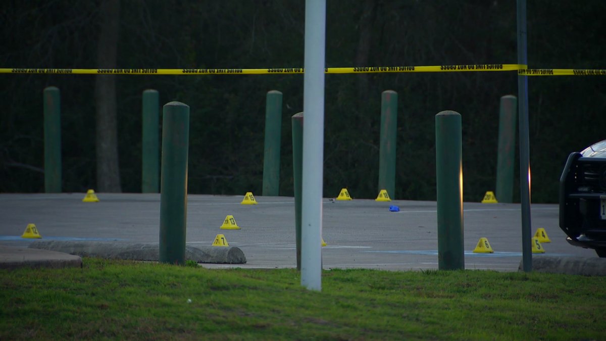 Shooting at Dallas city park leaves man dead, teen injured – NBC 5 ...