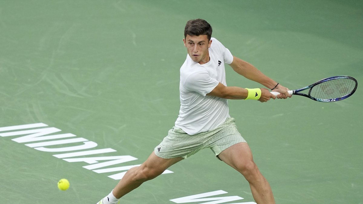Luca Nardi stuns boyhood idol, No. 1 Djokovic at Indian Wells – NBC 5 ...