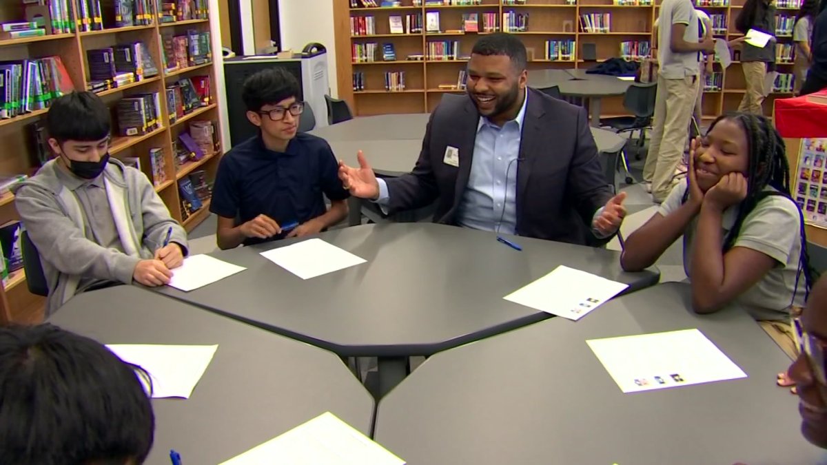 Bringing careers to the classroom; attorneys teach high schoolers about ...