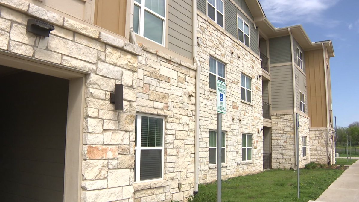 Missing girl found in random man’s Sansom Park apartment: police – NBC ...