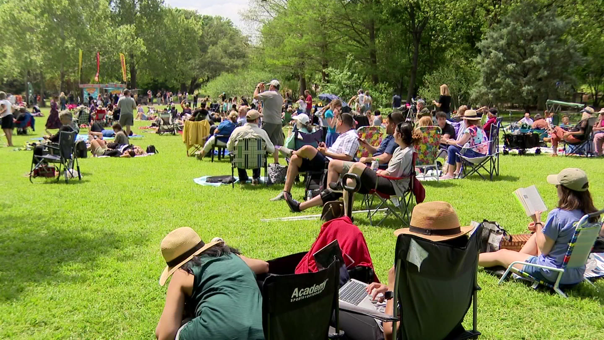Fort Worth Botanic Garden hosts total solar eclipse event – NBC 5 ...