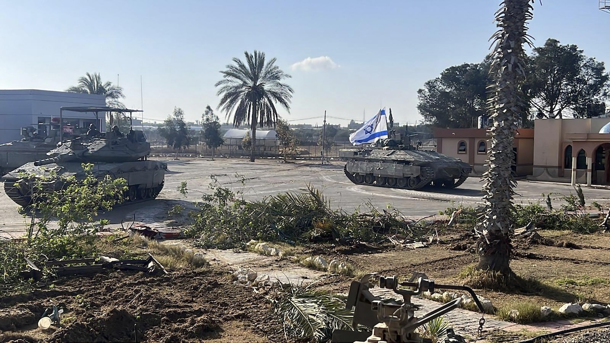 Israeli military seizes the Gaza side of the Rafah border crossing with ...