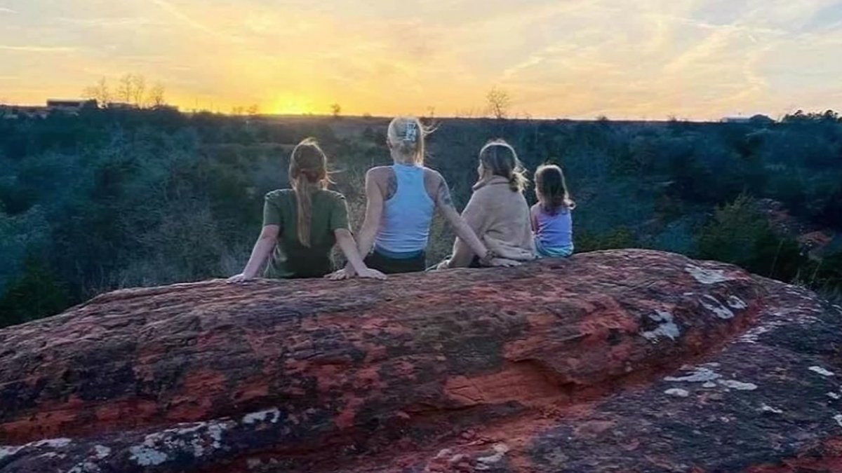 North Texas community mourns mother, 3 children after fatal crash – NBC ...