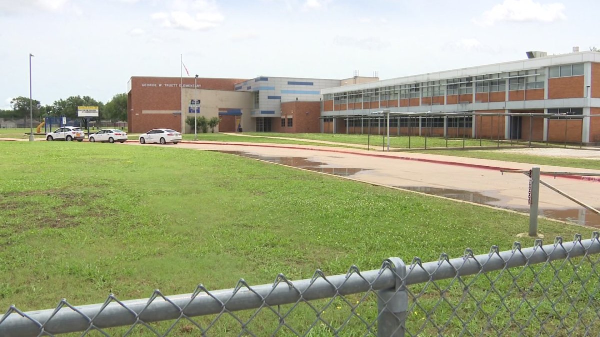 Dallas opening center to help storm damage victims – NBC 5 Dallas-Fort ...