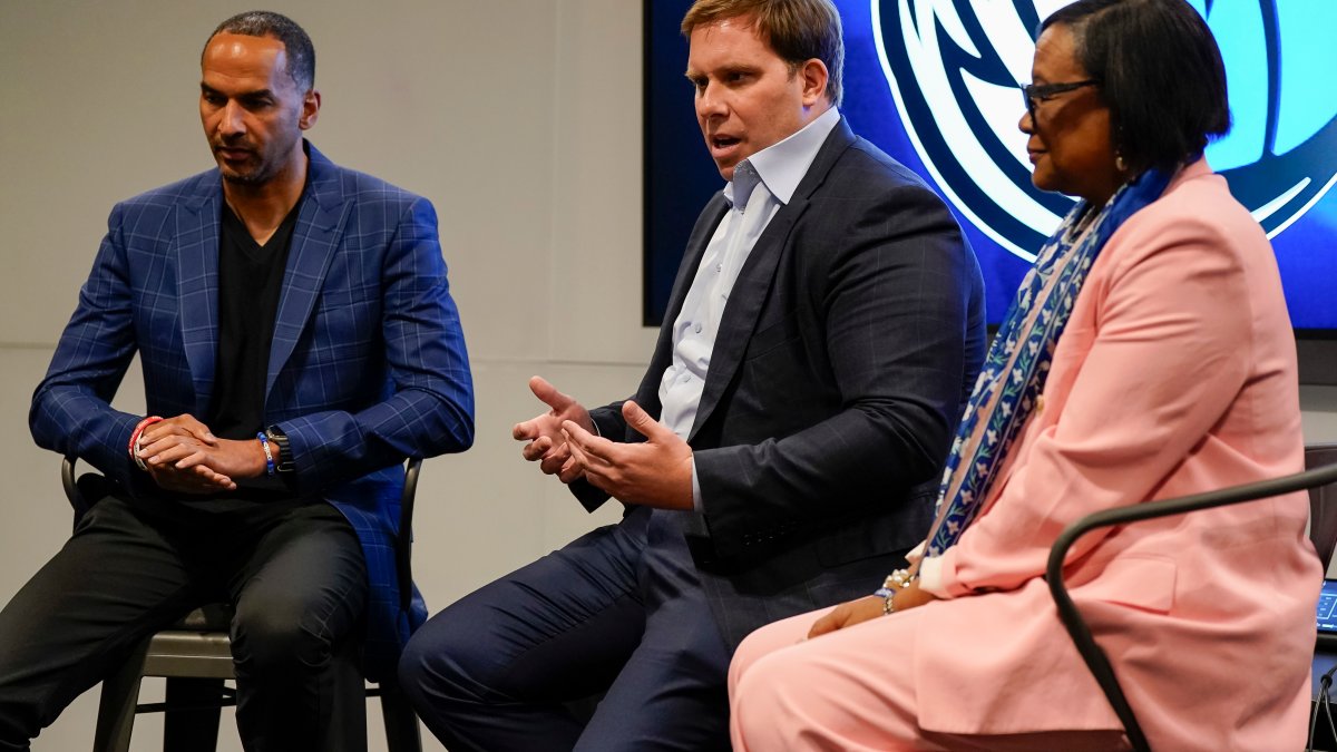 New Mavs owners with casino ties preach patience on gambling in Texas ...