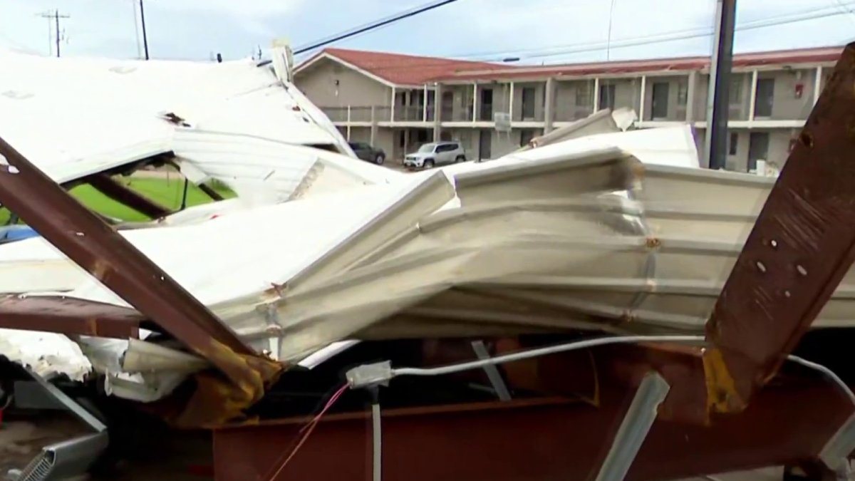 Beryl downgraded to tropical storm, kills 2 in southern Texas – NBC 5 ...