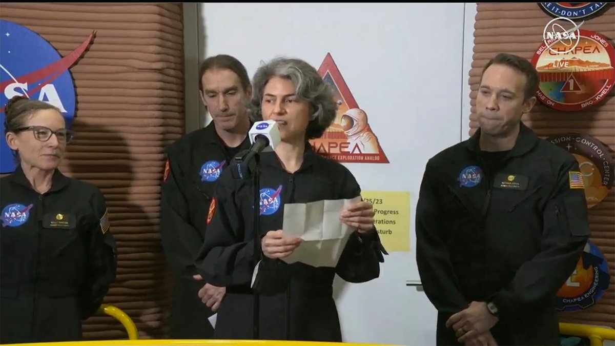 Crew of NASA’s simulated Mars habitat emerge after a year – NBC 5 ...