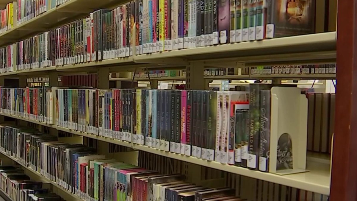 Fort Worth ISD book review removed 30 titles from school libraries ...