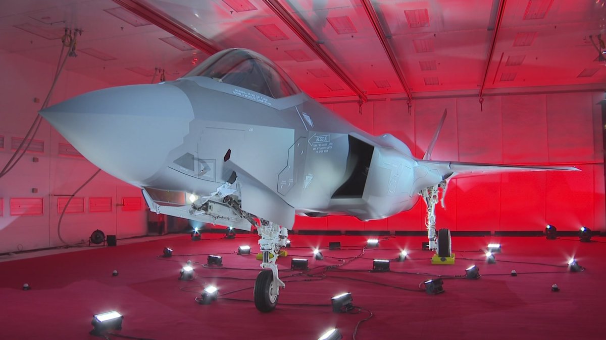Lockheed Martin in Fort Worth presents first of dozens of F-35s – NBC 5 ...