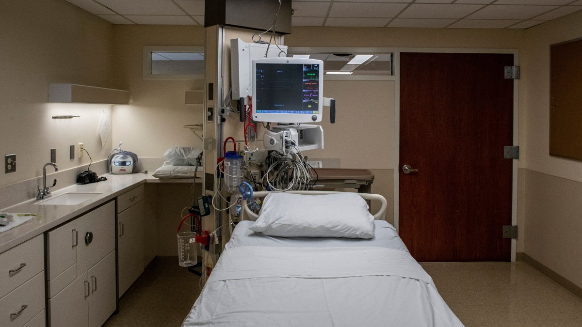 US health care system ranks last among wealthy nations, report finds ...