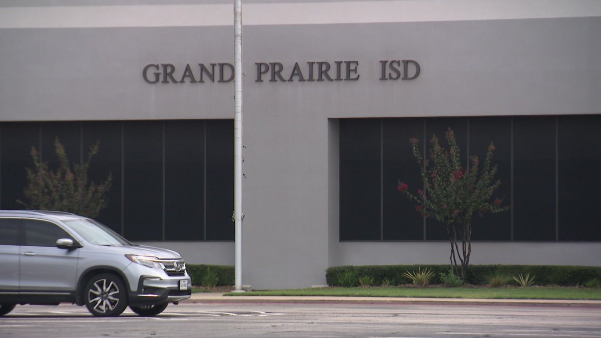 Grand Prairie ISD meets after placing superintendent on leave – NBC 5 ...