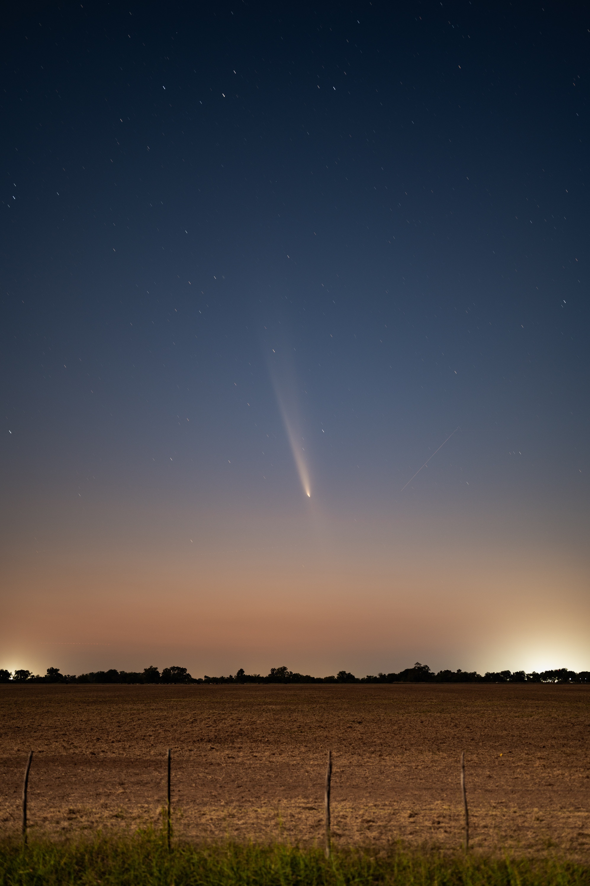 PHOTOS: Rare comet in skies over North Texas – NBC 5 Dallas-Fort Worth