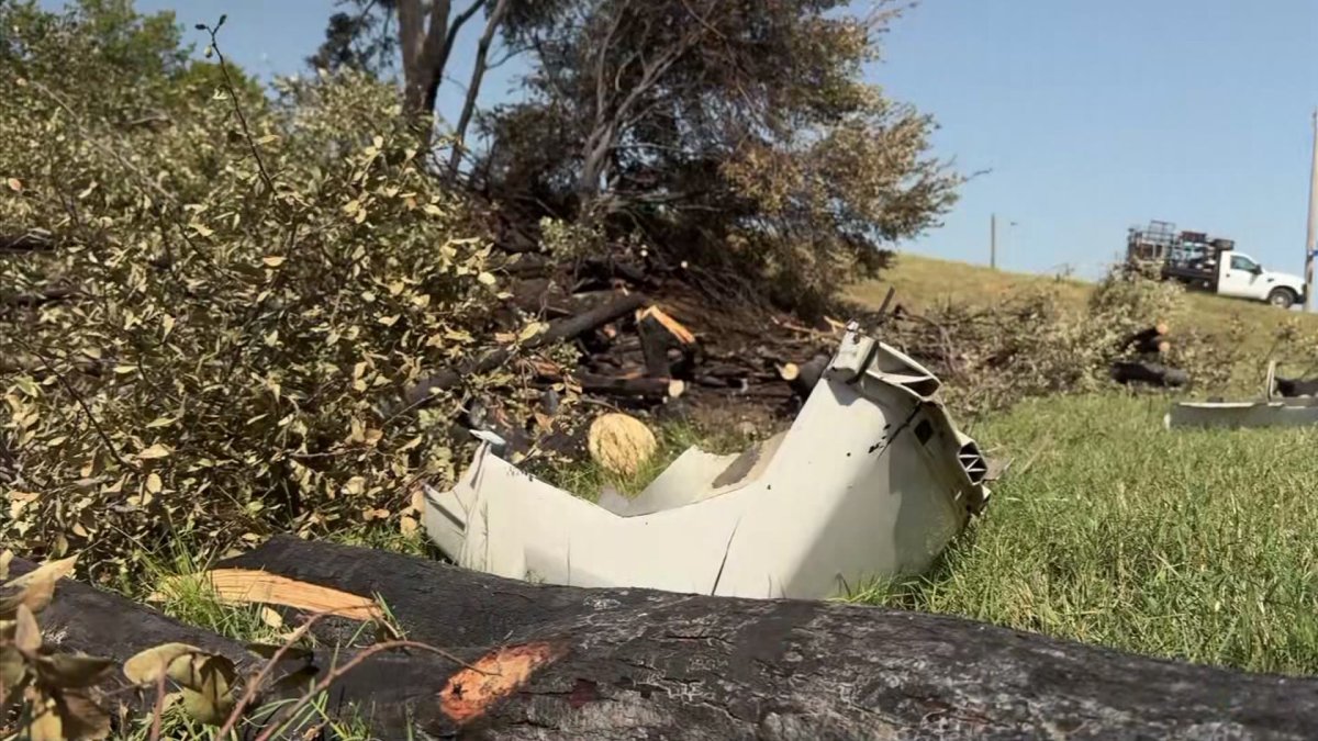 Arlington crash leaves 2 dead – NBC 5 Dallas-Fort Worth