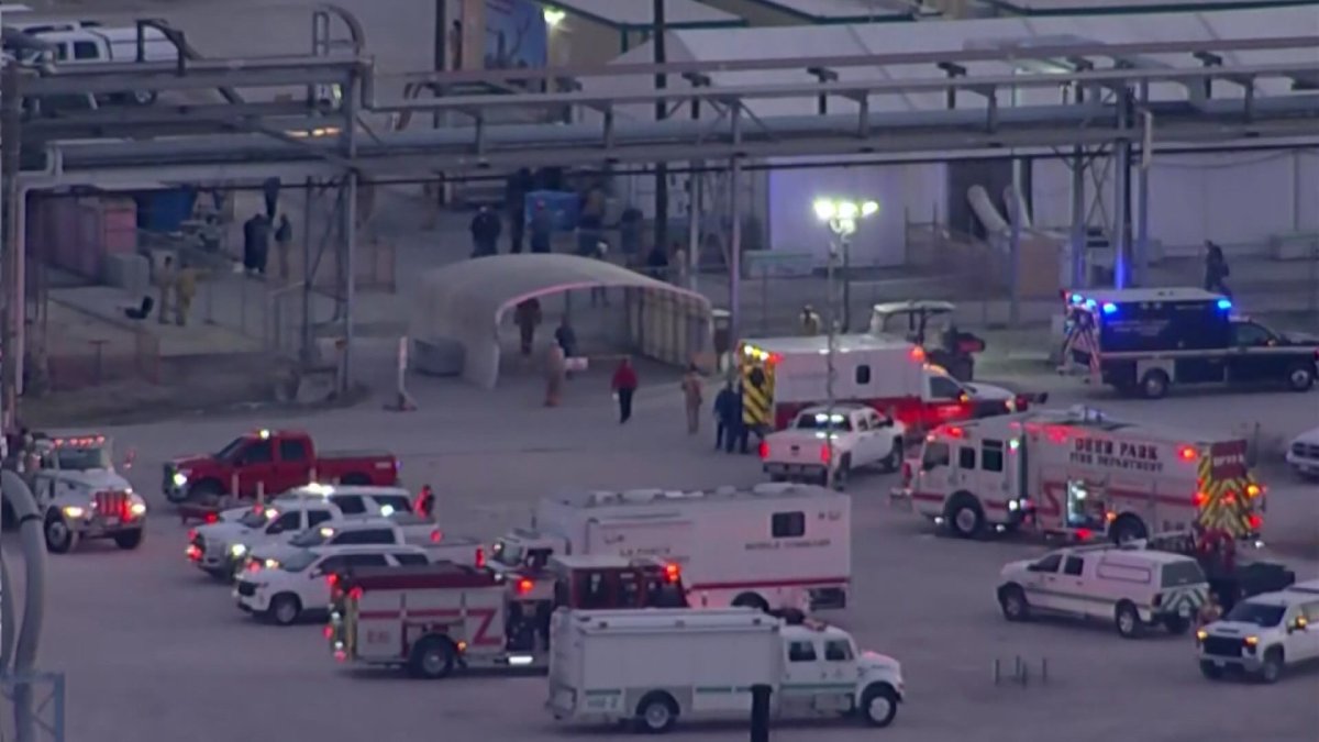 2 dead and several injured after a hydrogen sulfide release at Houston ...