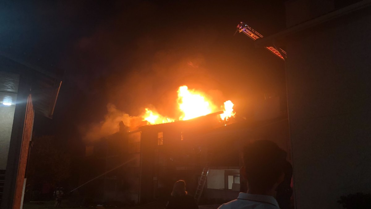 Officials investigating two-alarm fire at Irving apartments – NBC 5 ...