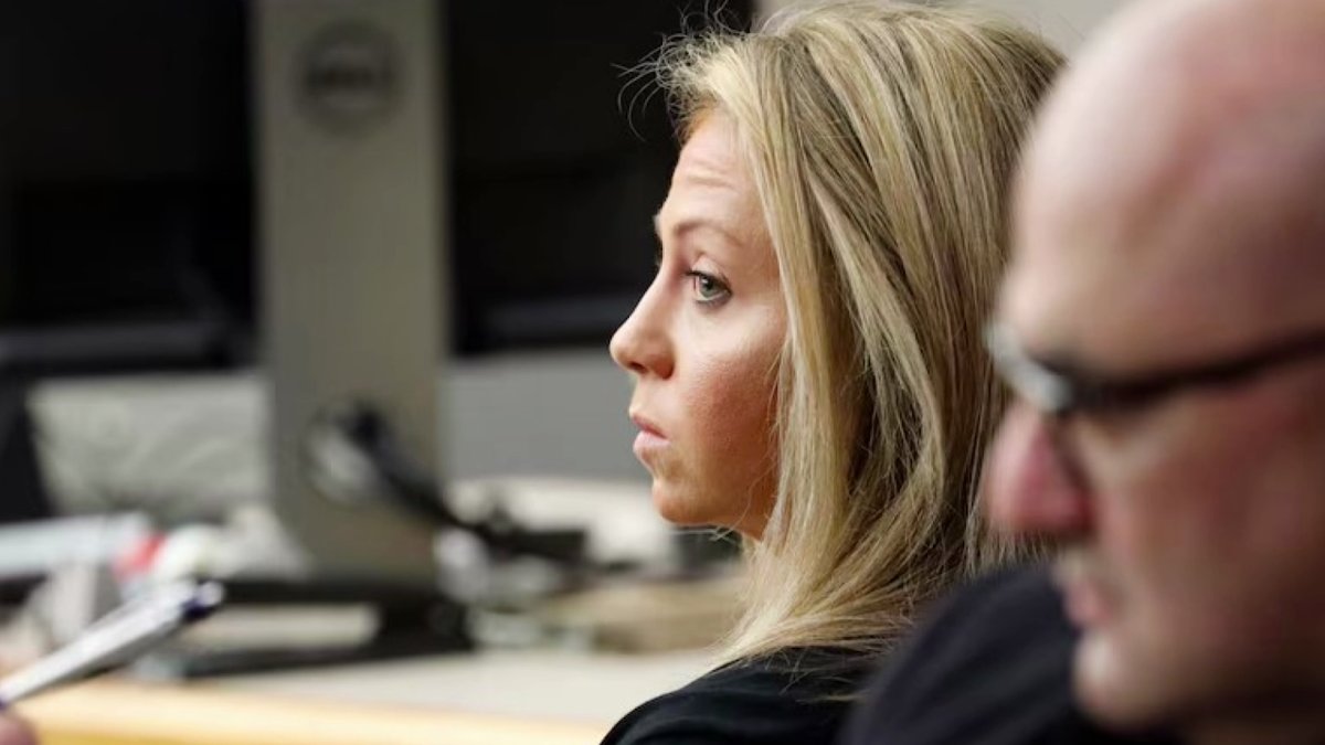 Ex-Dallas cop Amber Guyger denied parole after serving half of murder ...