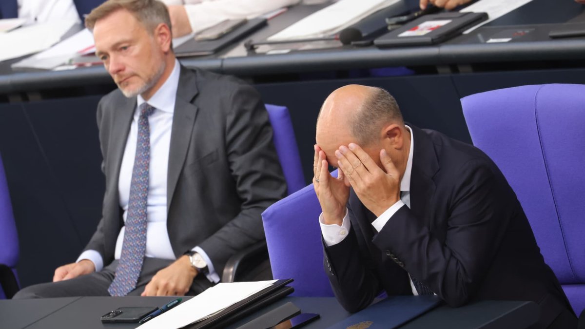 Germany’s ruling coalition collapses as Chancellor Scholz fires finance ...