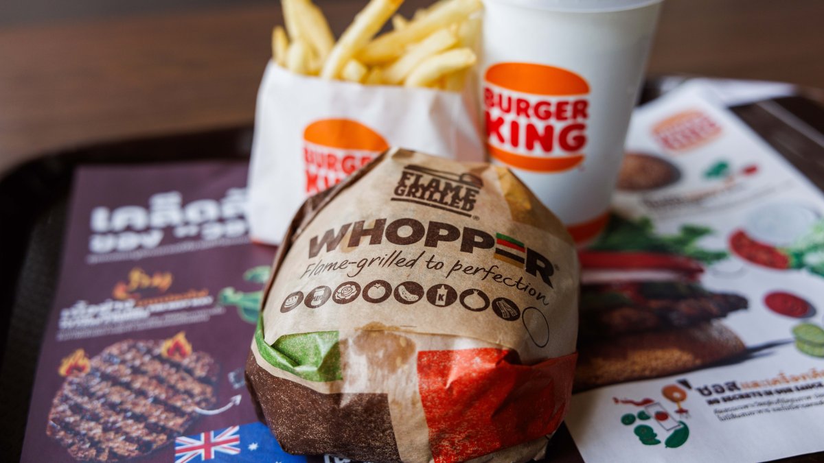 Burger King is selling 1 million Whoppers for $1 each – NBC 5 Dallas ...