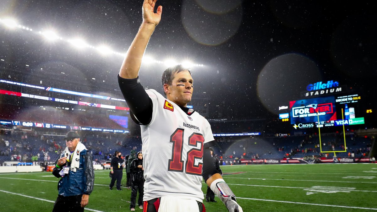 NH woman stole $500,000 from employer, partly to see Tom Brady play the ...