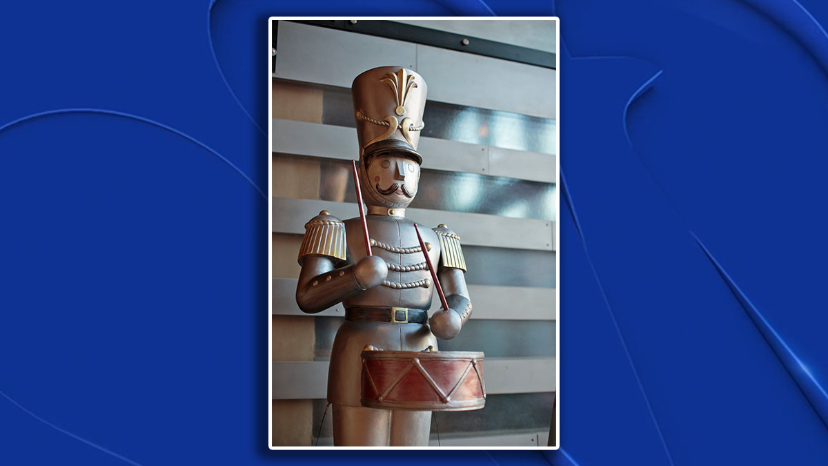 Omni Dallas offers ice skating rink, holiday fun – NBC 5 Dallas-Fort Worth