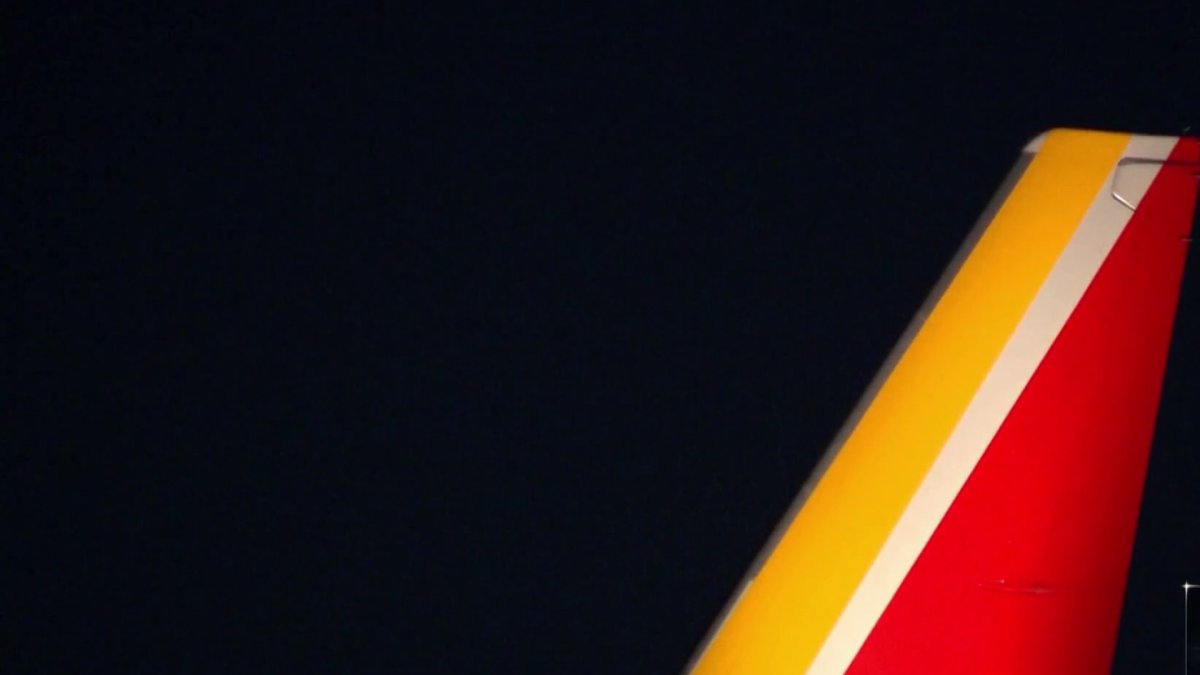 Bullet strikes Southwest plane at Dallas Love Field – NBC 5 Dallas-Fort ...