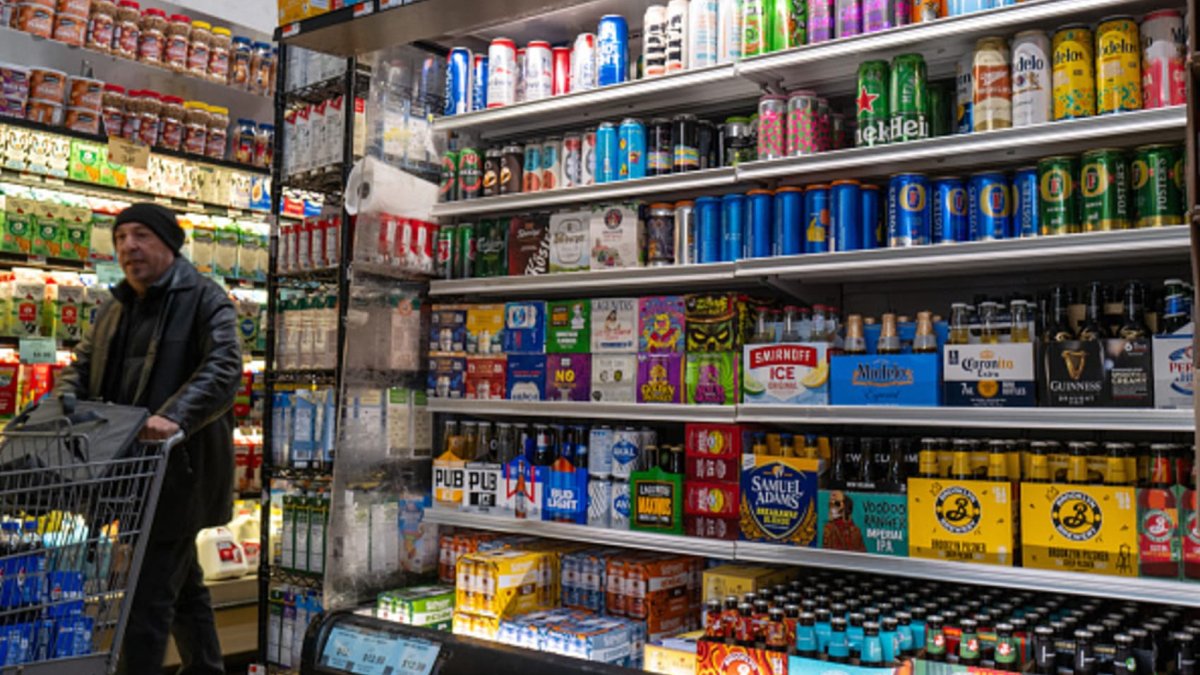 U.S. surgeon general calls for cancer risk warnings on alcohol labels – NBC 5 Dallas-Fort Worth